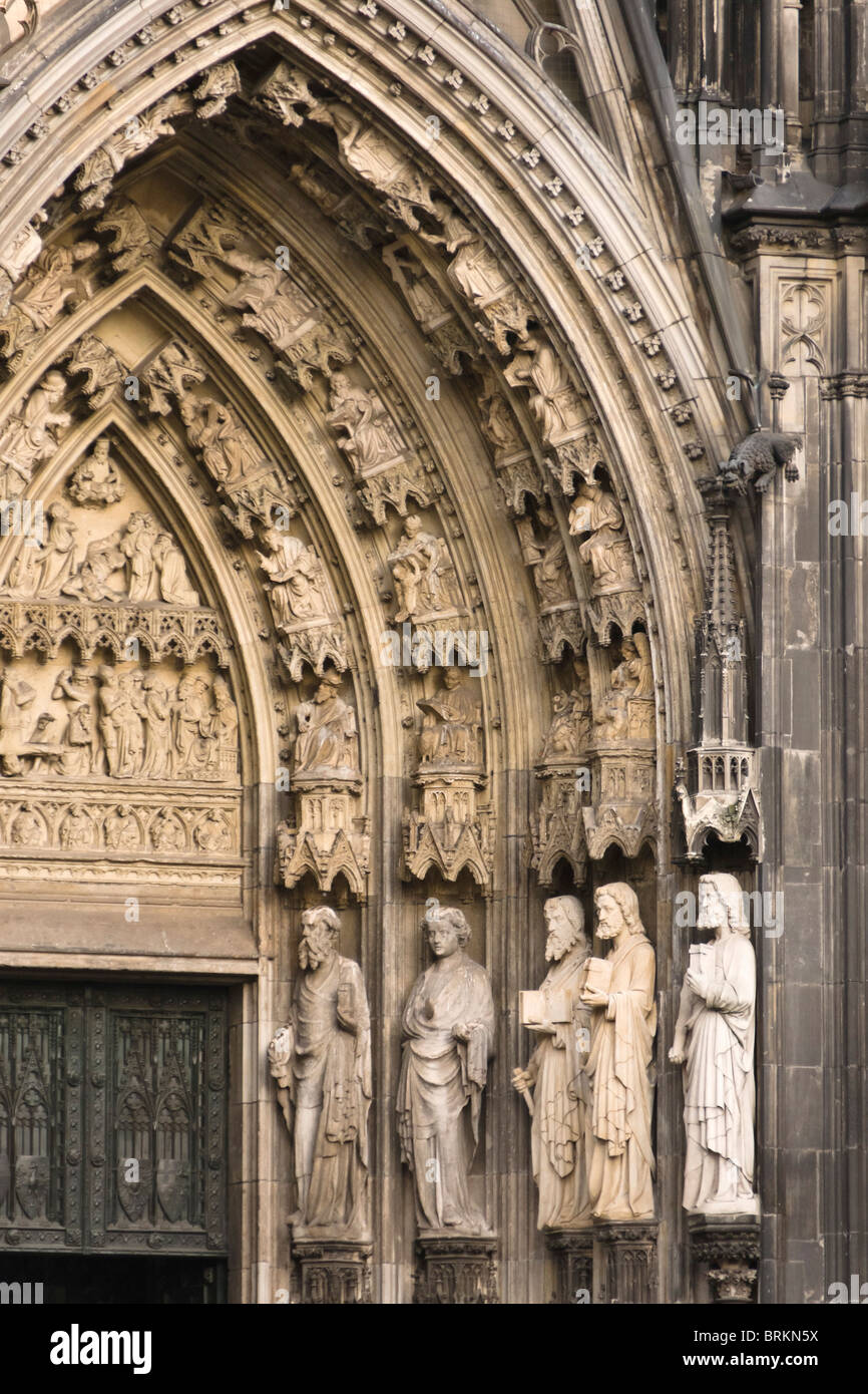 Cologne Cathedral or Dom - the West Front - detail Stock Photo - Alamy