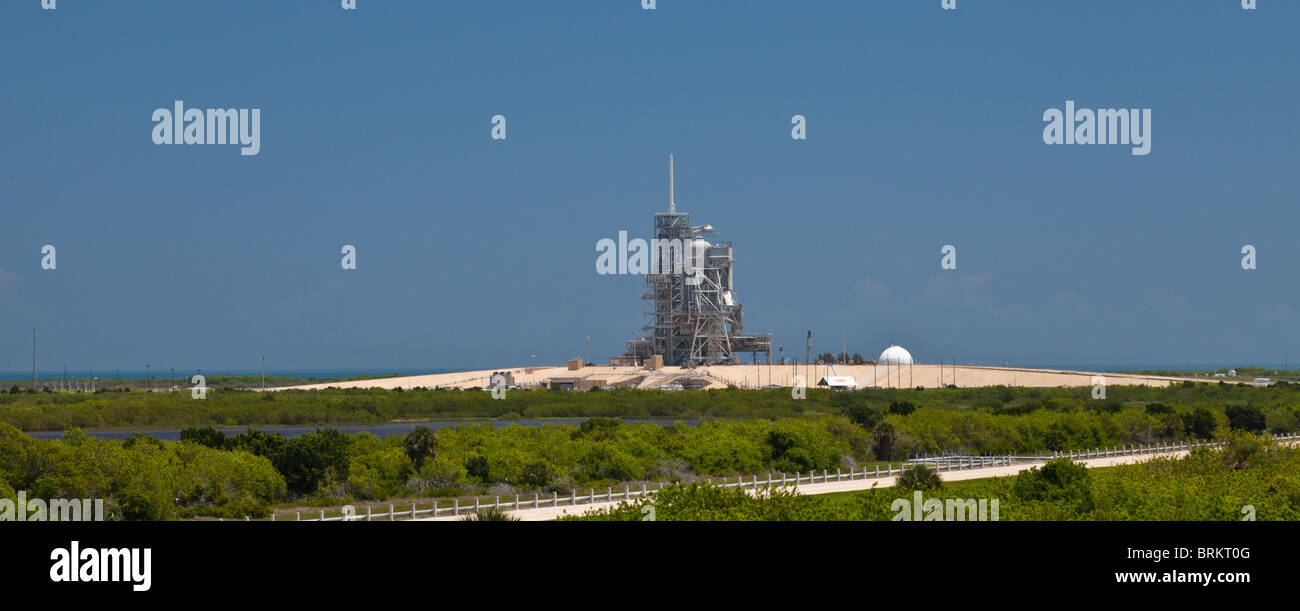 Space shuttle launch pad hi-res stock photography and images - Alamy