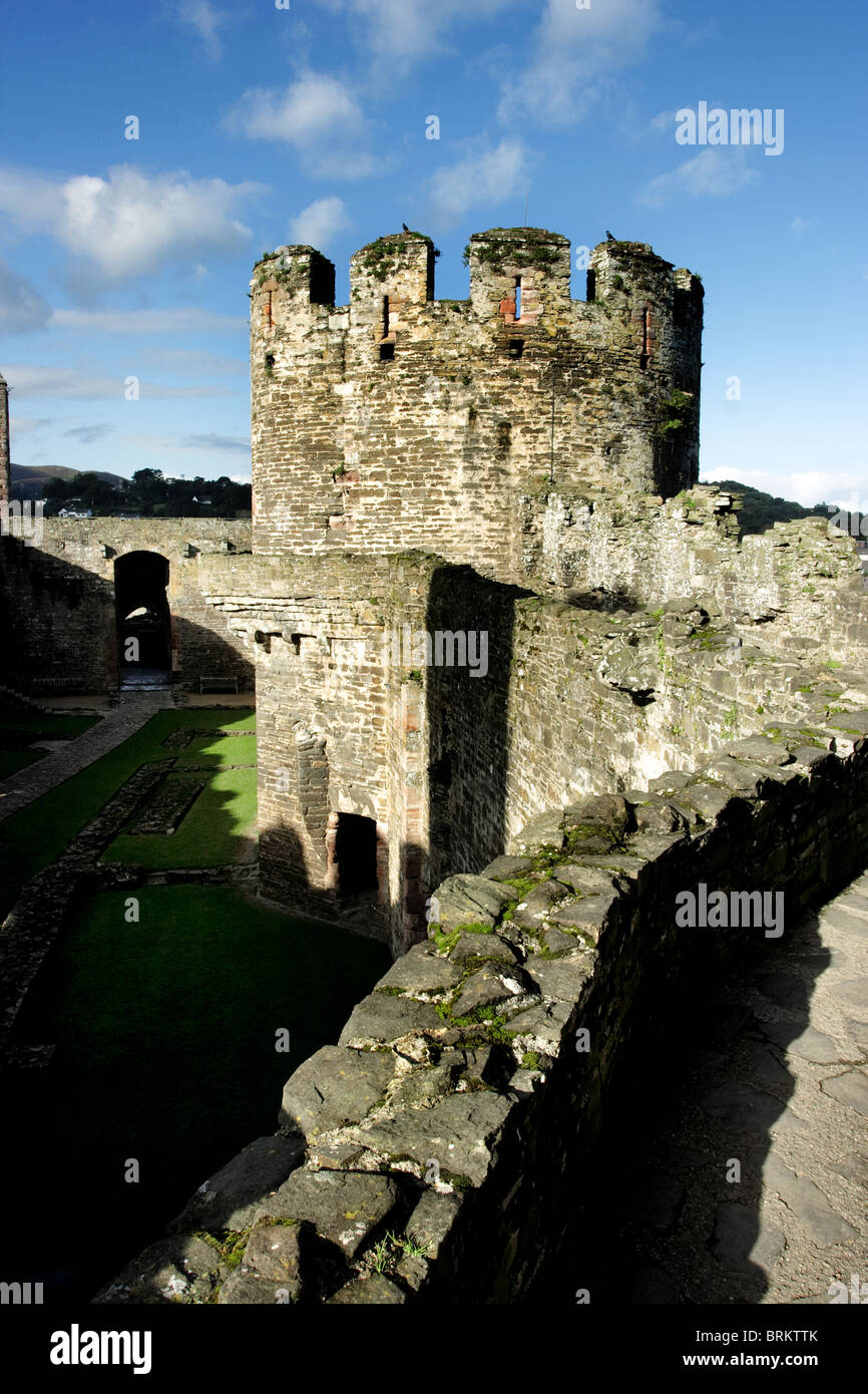 conwy castle ramparts Stock Photo - Alamy