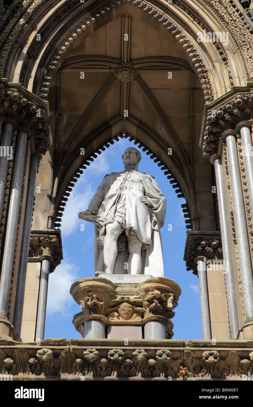 The Albert Memorial in Albert Square, Manchester, England Stock Photo ...
