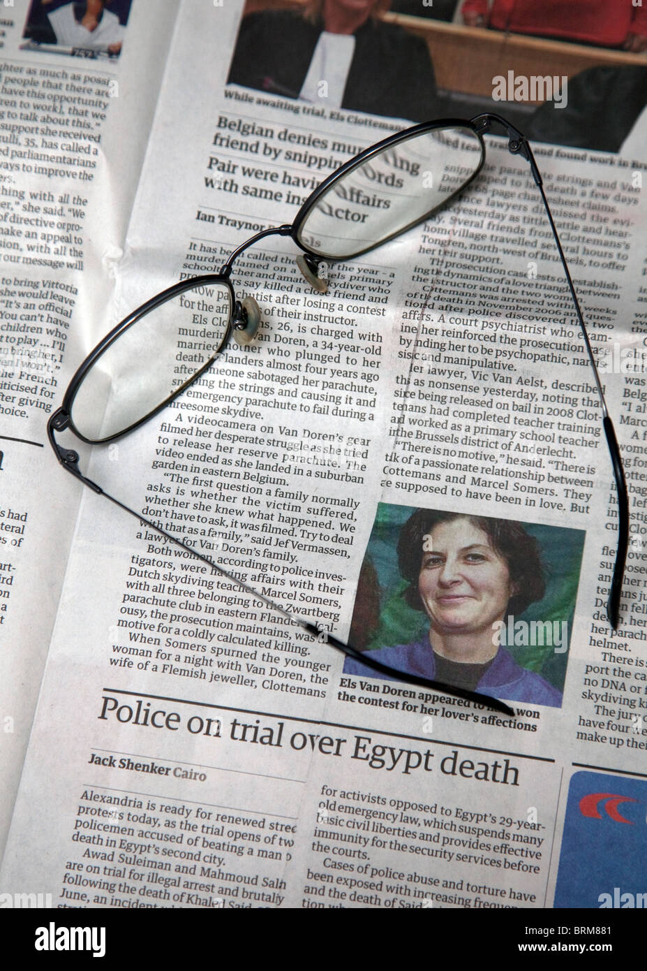 Past newspapers hi-res stock photography and images - Alamy