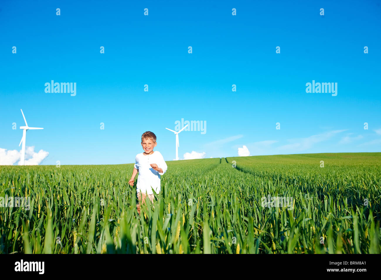 Running on field hi-res stock photography and images - Alamy