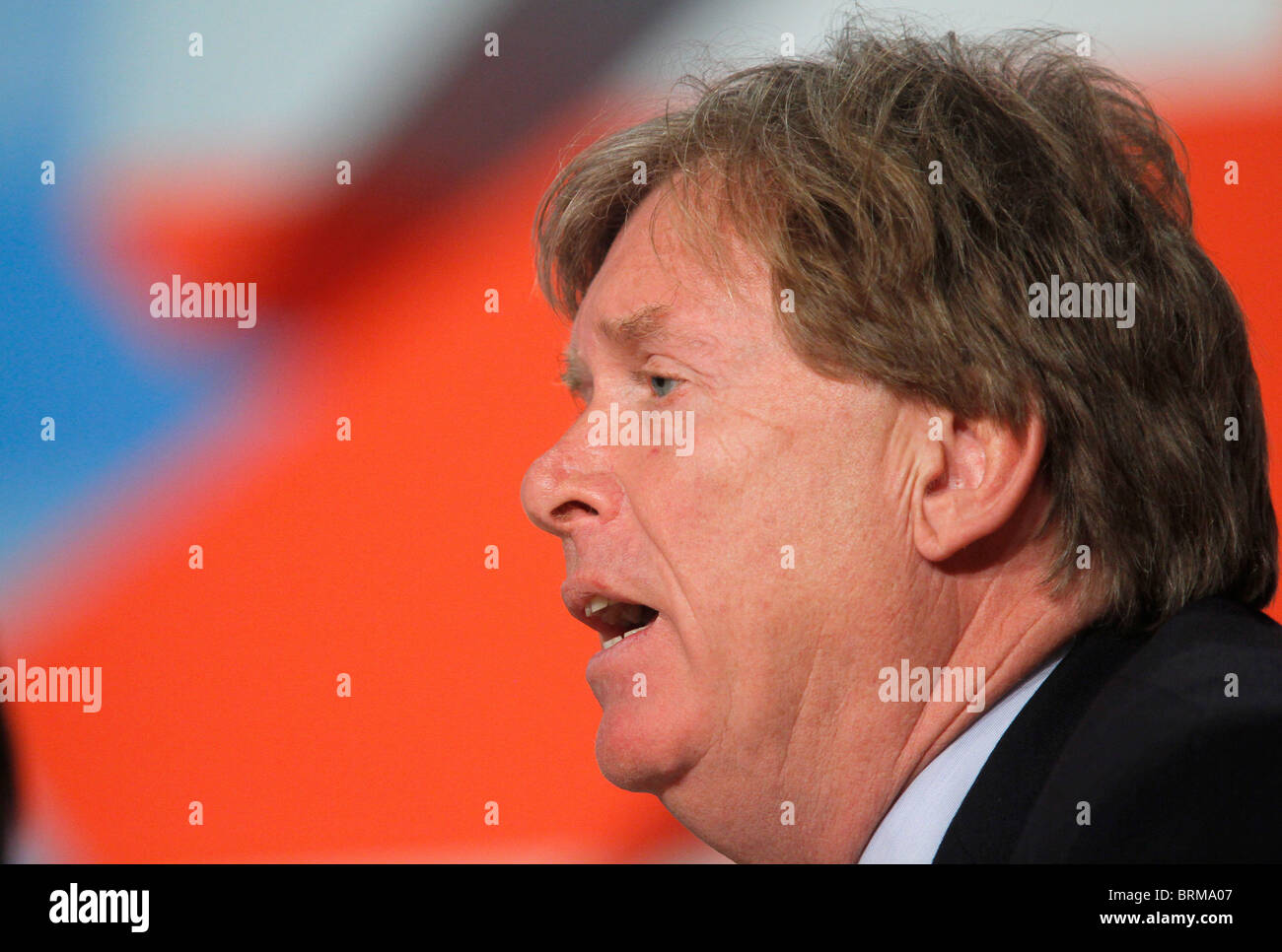Simon burns hi-res stock photography and images - Alamy
