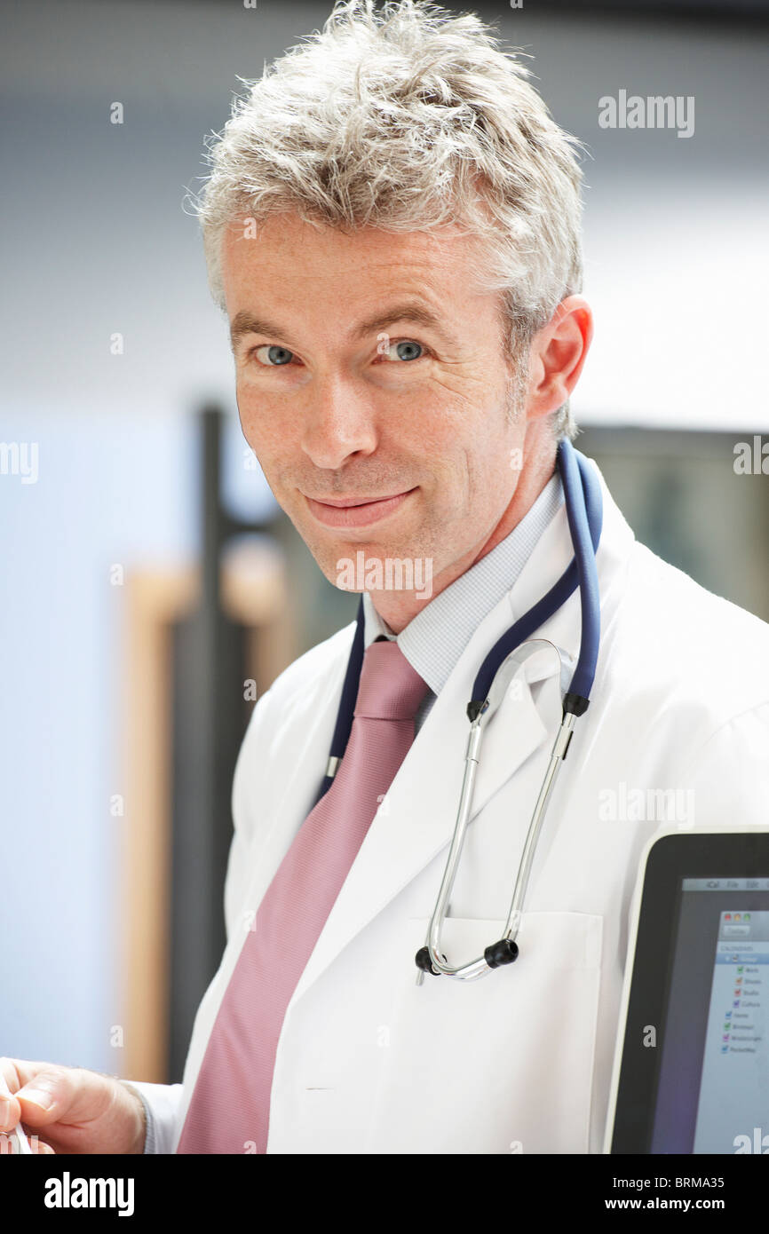 Portrait of doctor Stock Photo - Alamy