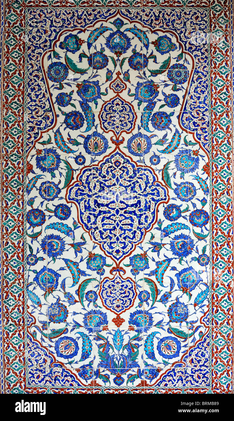 Iznik coral tiles decorating the Mausolem of Murad III Stock Photo - Alamy