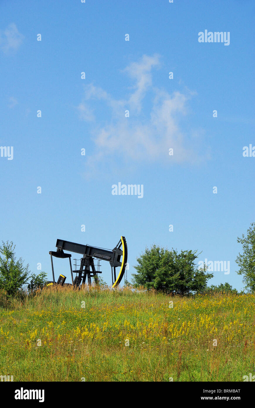 Industrial oil pump hi-res stock photography and images - Alamy