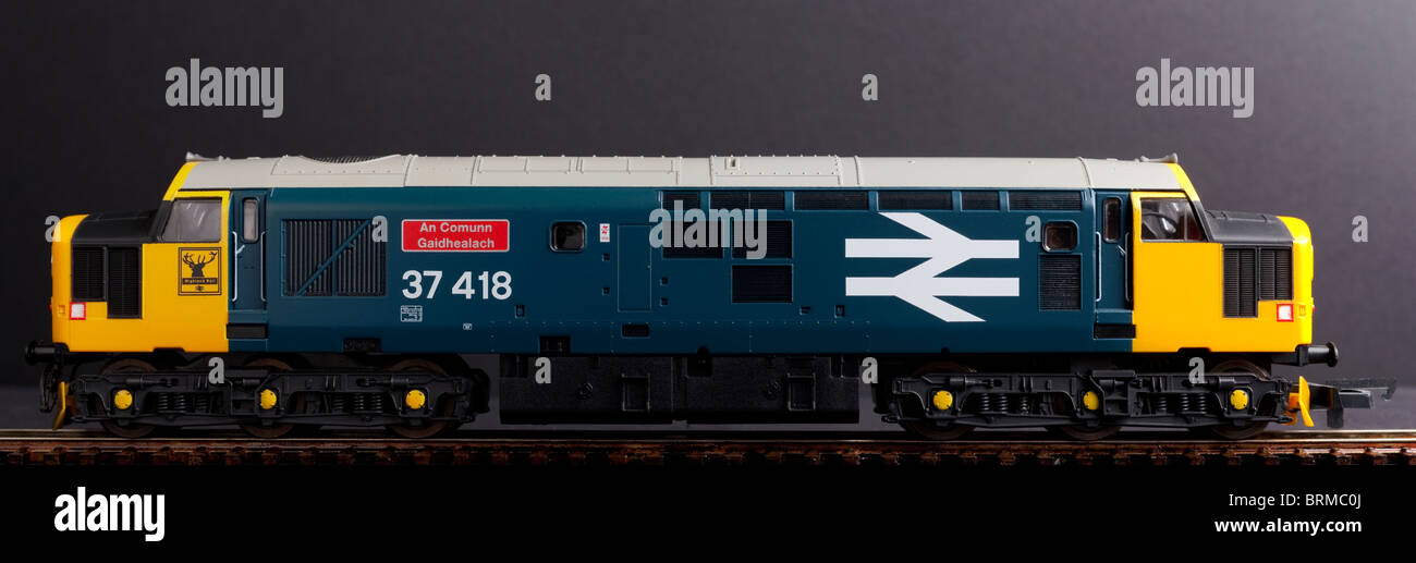 Class 37 Diesel Locomotive An Comunn Gaidhealach Stock Photo - Alamy