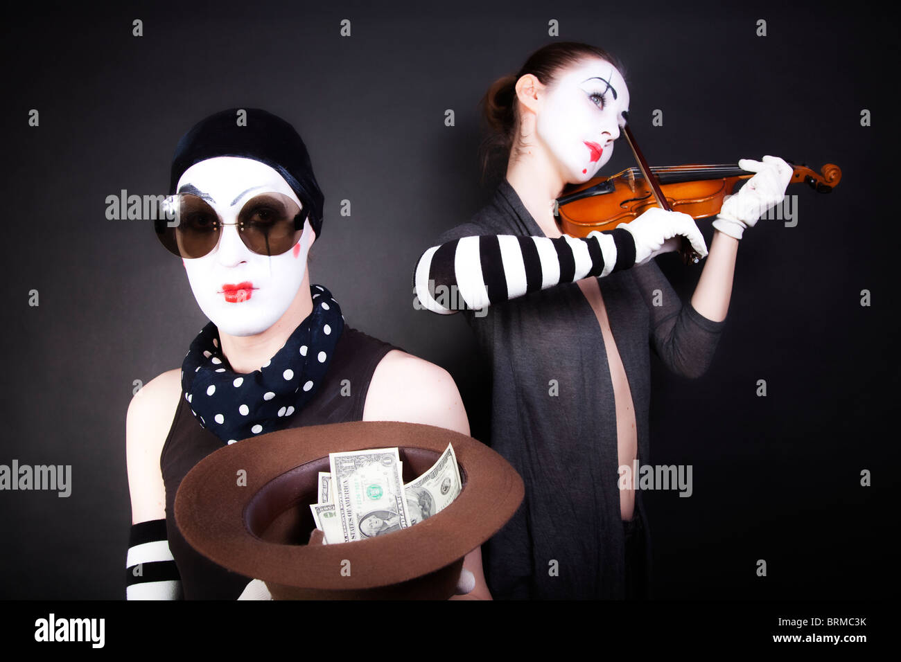 Street Mimes Stock Photos & Street Mimes Stock Images - Alamy