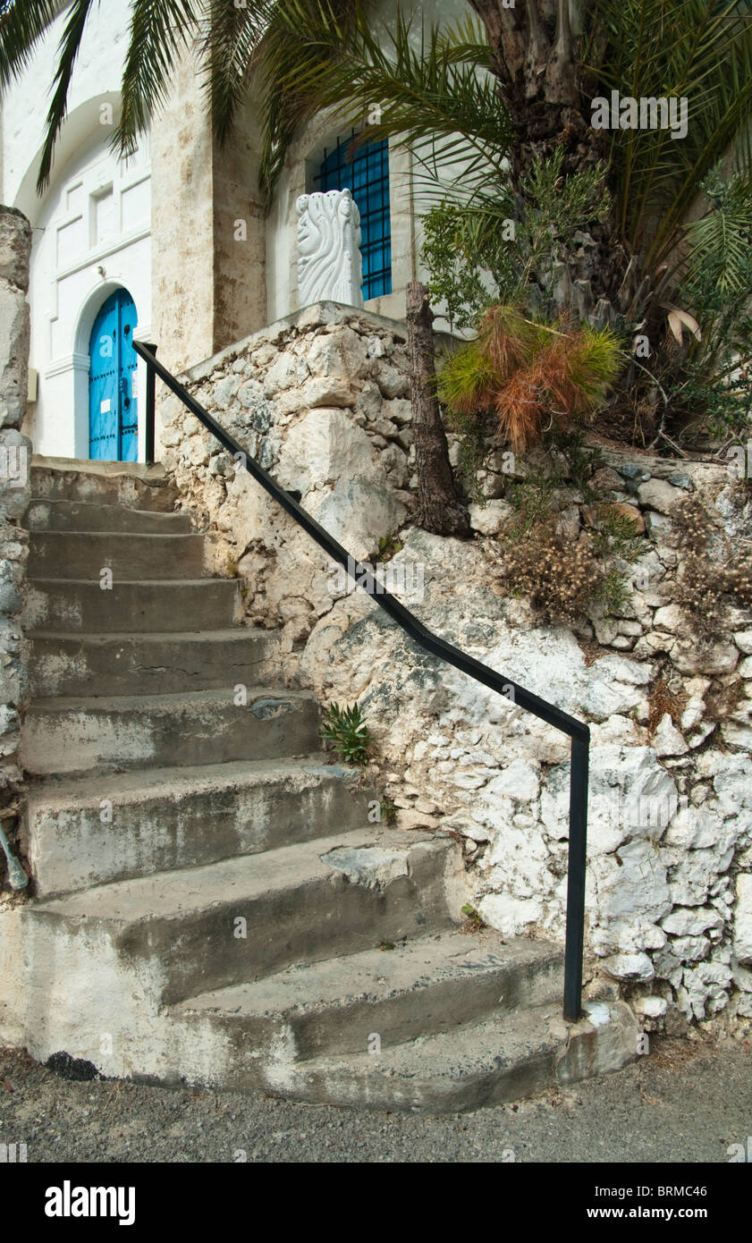 Stone stairs leading church hi-res stock photography and images - Alamy