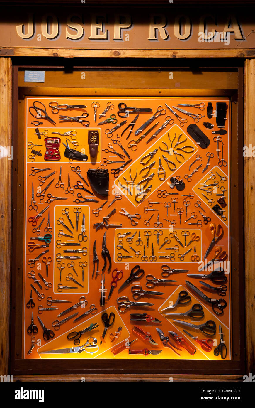 Window display in the Ganiveteria Roca or Cuchillería Roca knife ...