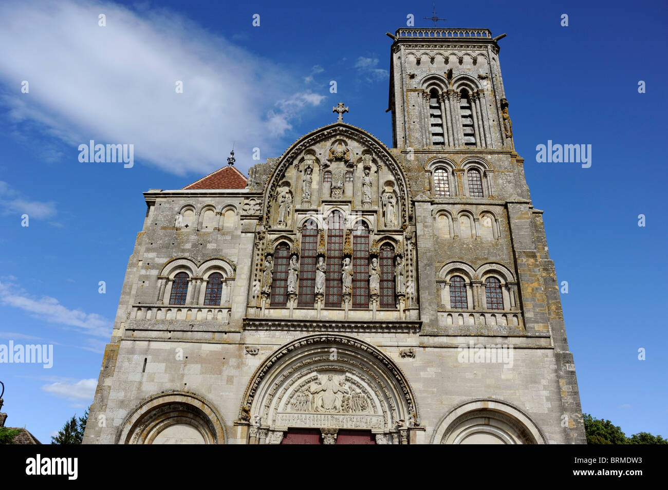 Tympanum vezelay hi-res stock photography and images - Alamy