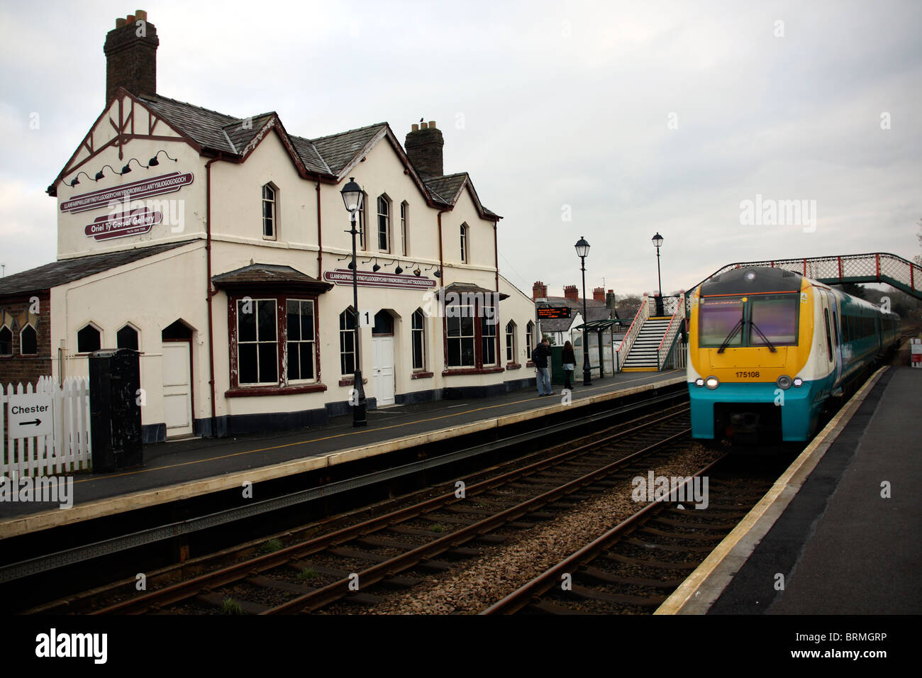 Llanfairpwllgwyngyllgogerychwyrndrobwllllantysiliogogogoch Railway Station High Resolution Stock ...