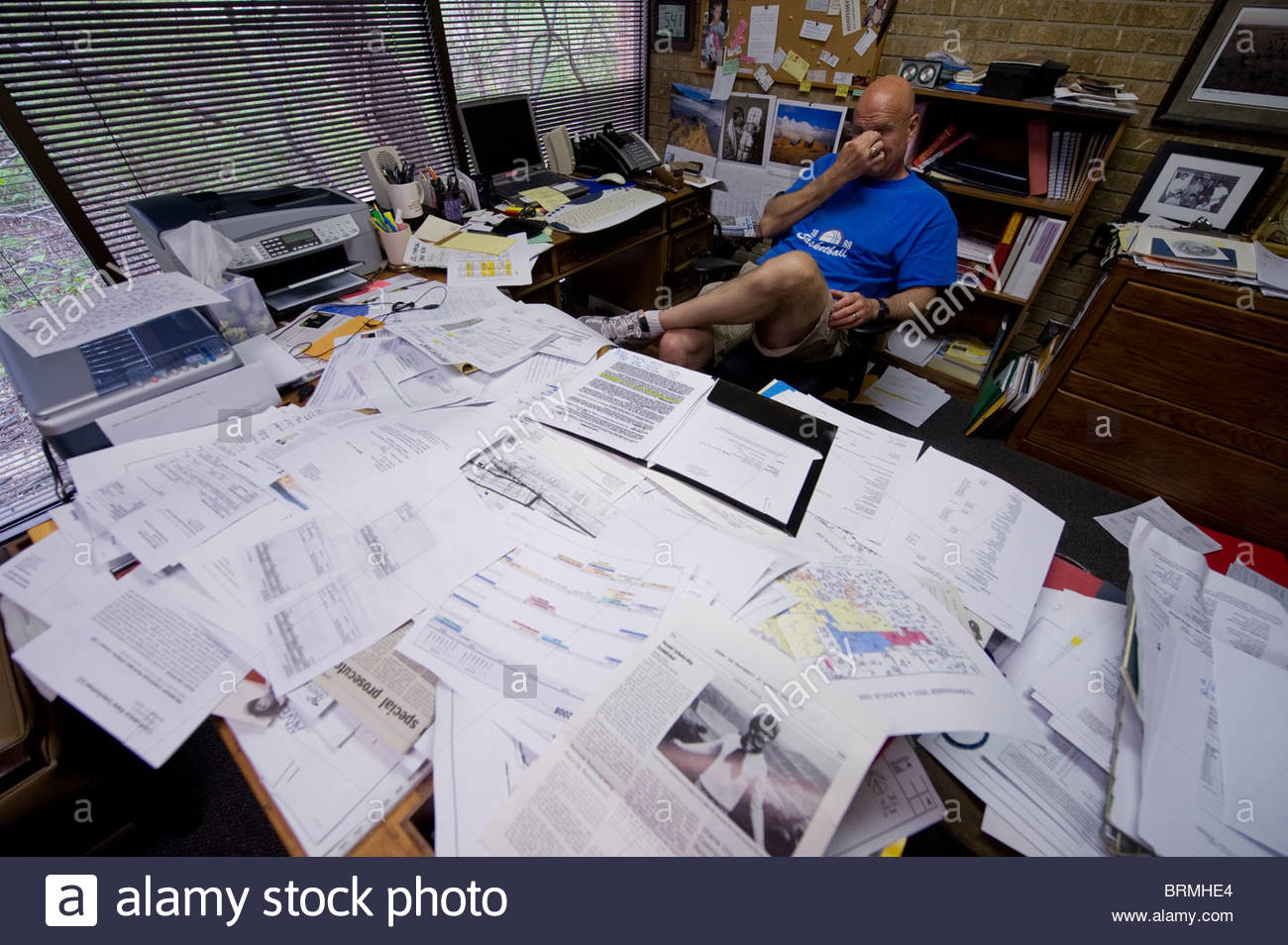 Piles Of Paperwork Stock Photos & Piles Of Paperwork Stock Images - Alamy
