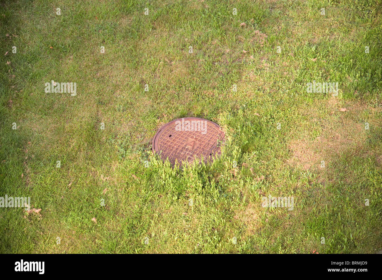 Well cover hi-res stock photography and images - Alamy