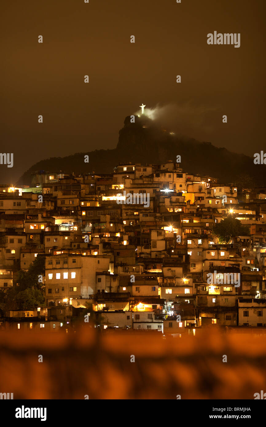 Image favela in rio de hi-res stock photography and images - Alamy