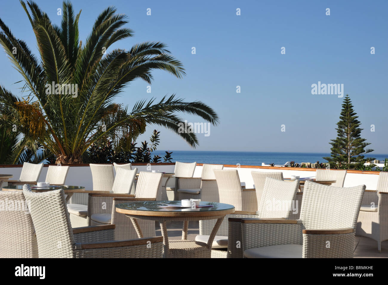 Stunning table hi-res stock photography and images - Alamy