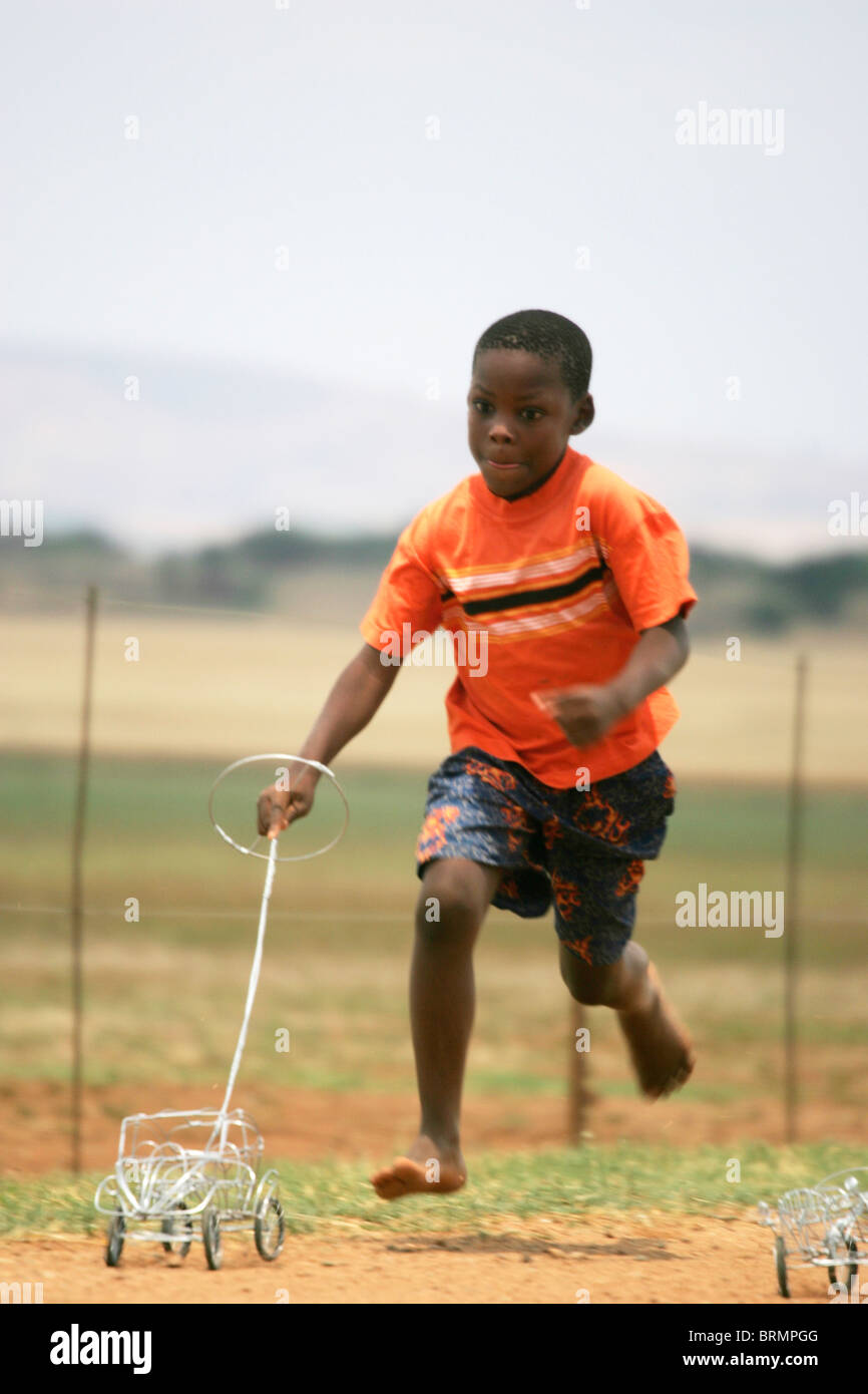 Wire car toy hi-res stock photography and images - Alamy