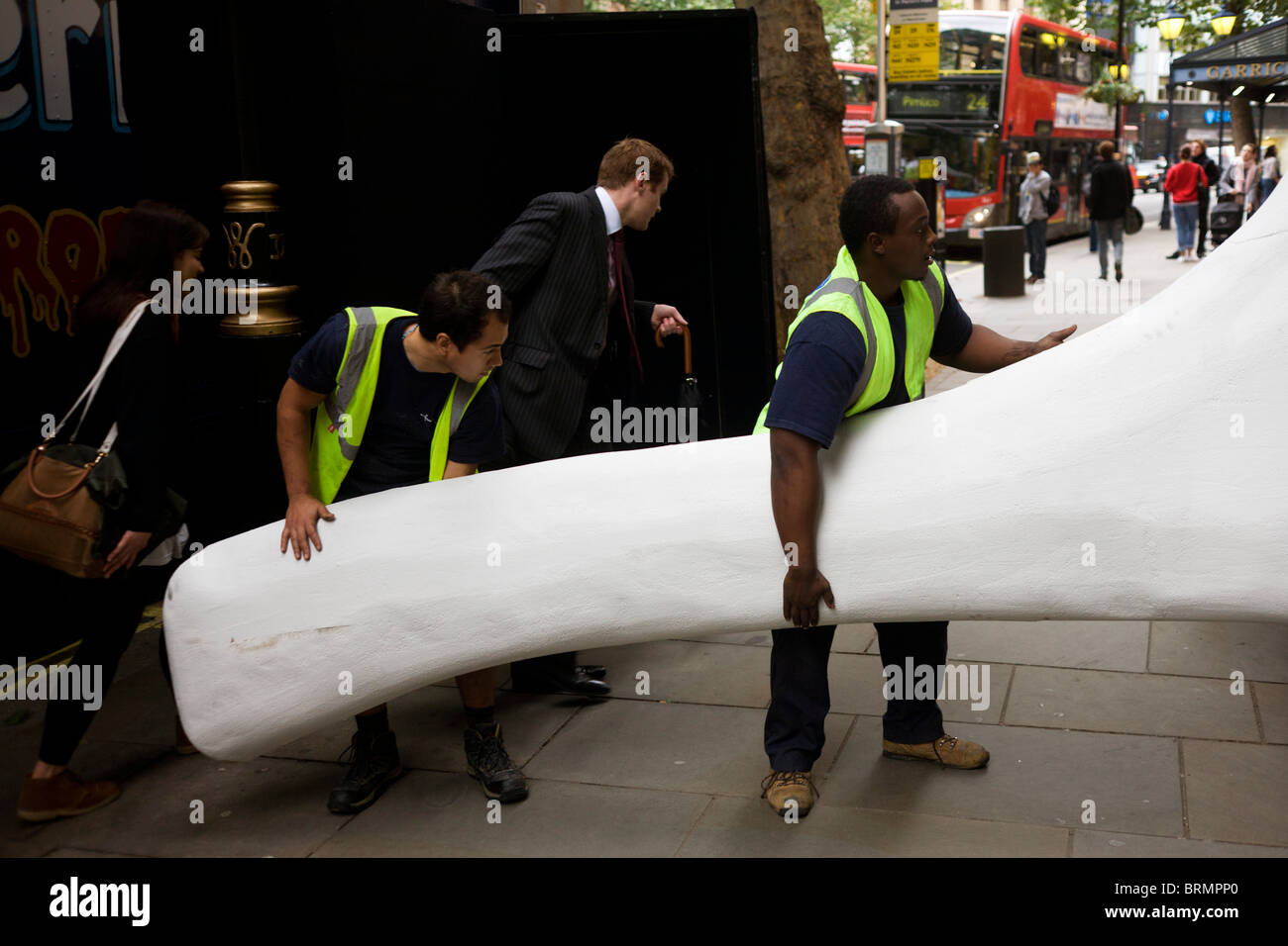 Class divide uk hi-res stock photography and images - Alamy