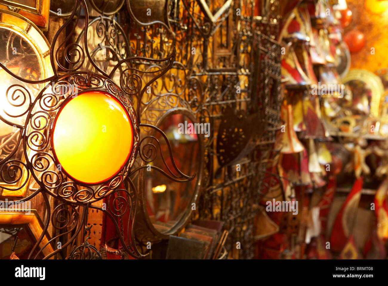 MARRAKESH: LANTERNS IN SOUK IN DJEMAA EL FNA Stock Photo - Alamy