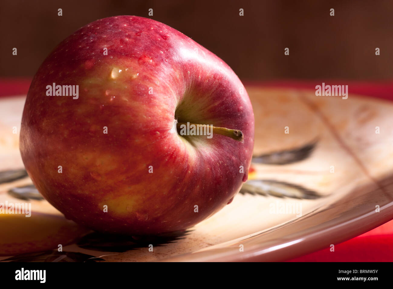 Apple horizontal hi-res stock photography and images - Alamy