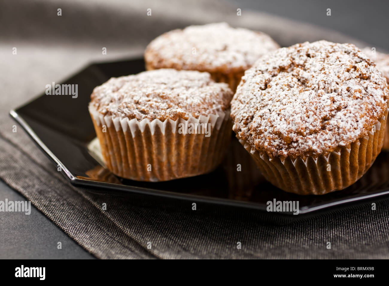 Muffins muffin plate sweet dessert hi-res stock photography and images ...