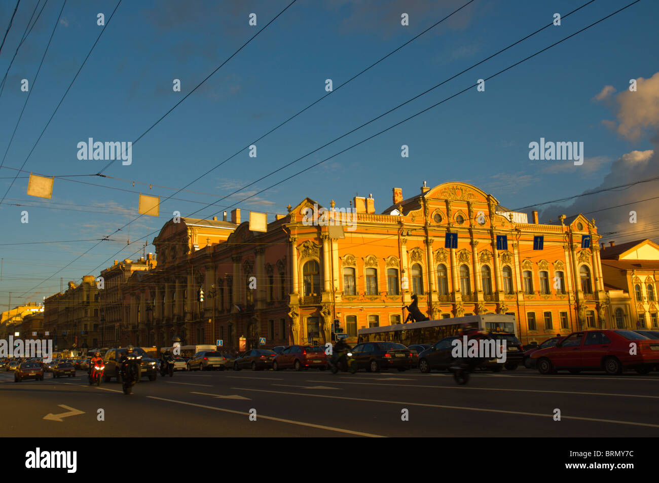 Anichkov palace hi-res stock photography and images - Alamy