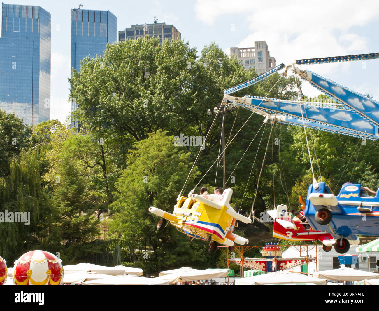Skyscraper fairground ride hi-res stock photography and images - Alamy