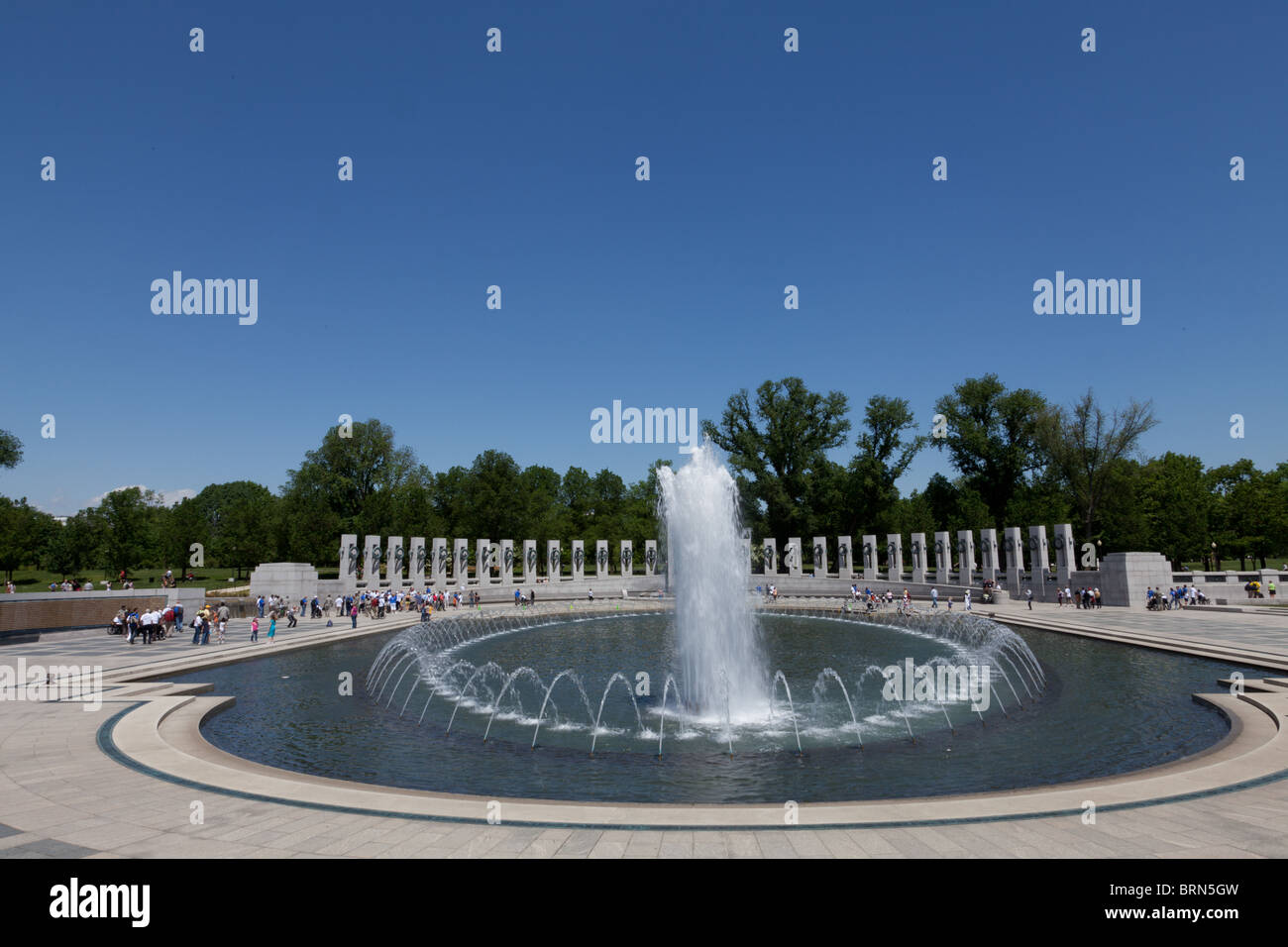 The U.S. National World War II Memorial is dedicated to Americans who ...