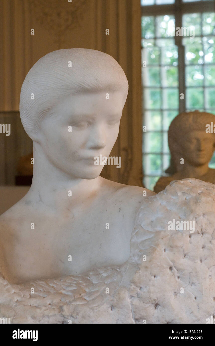 Slave woman hi-res stock photography and images - Alamy