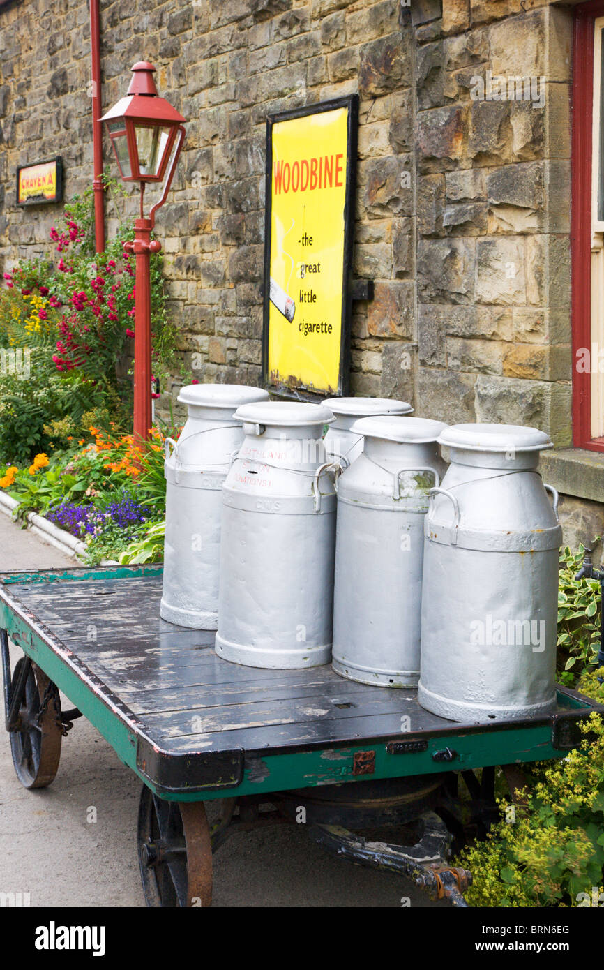 Old milk churns hi-res stock photography and images - Alamy
