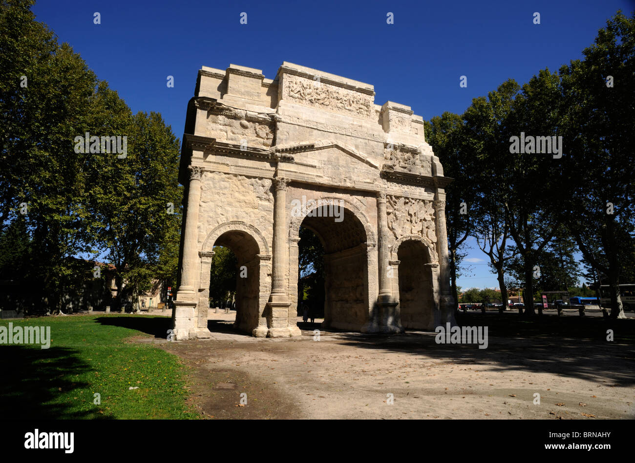 Triumphal arches roman france hi-res stock photography and images - Alamy