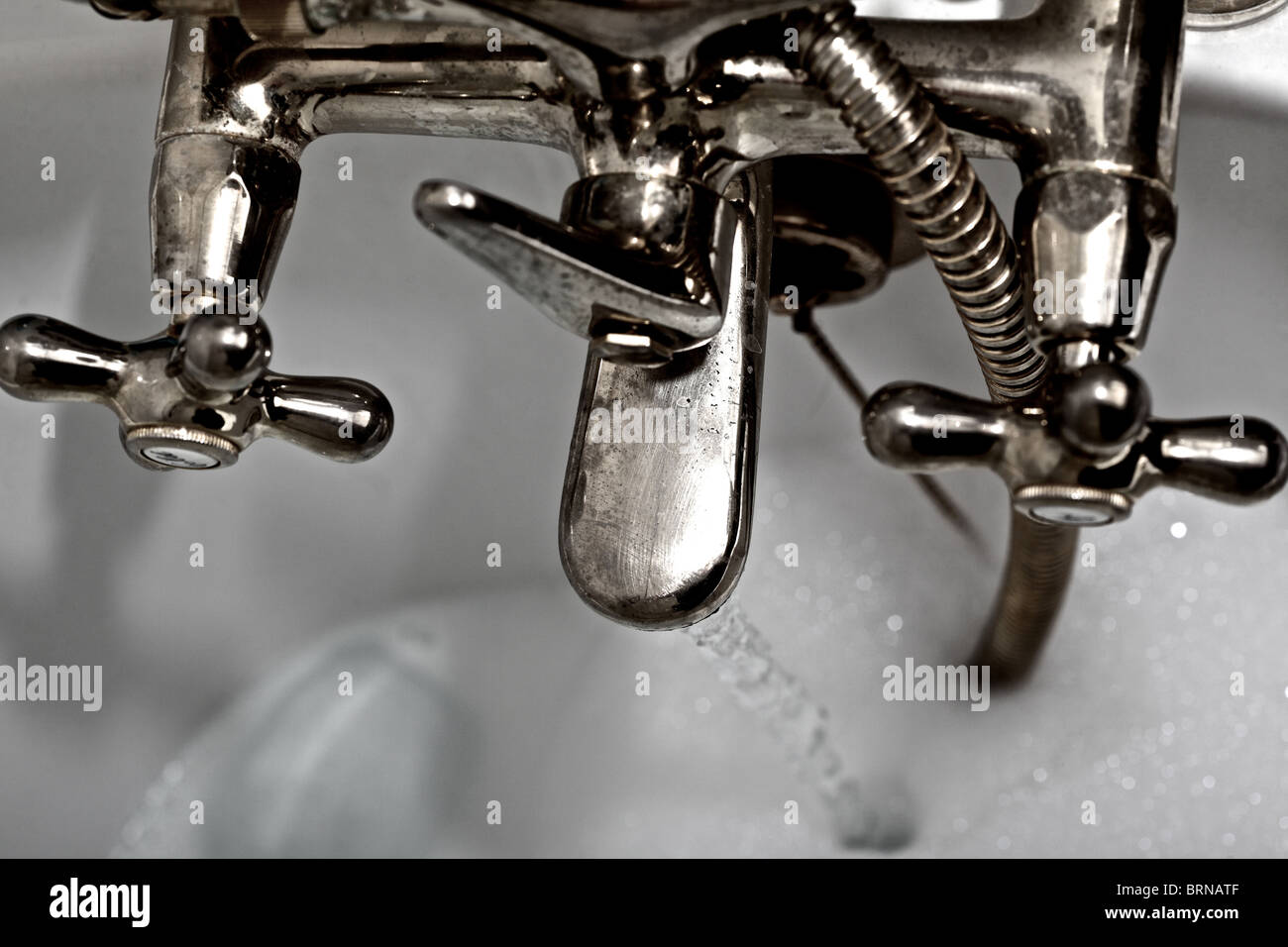 Running bath taps hi-res stock photography and images - Alamy