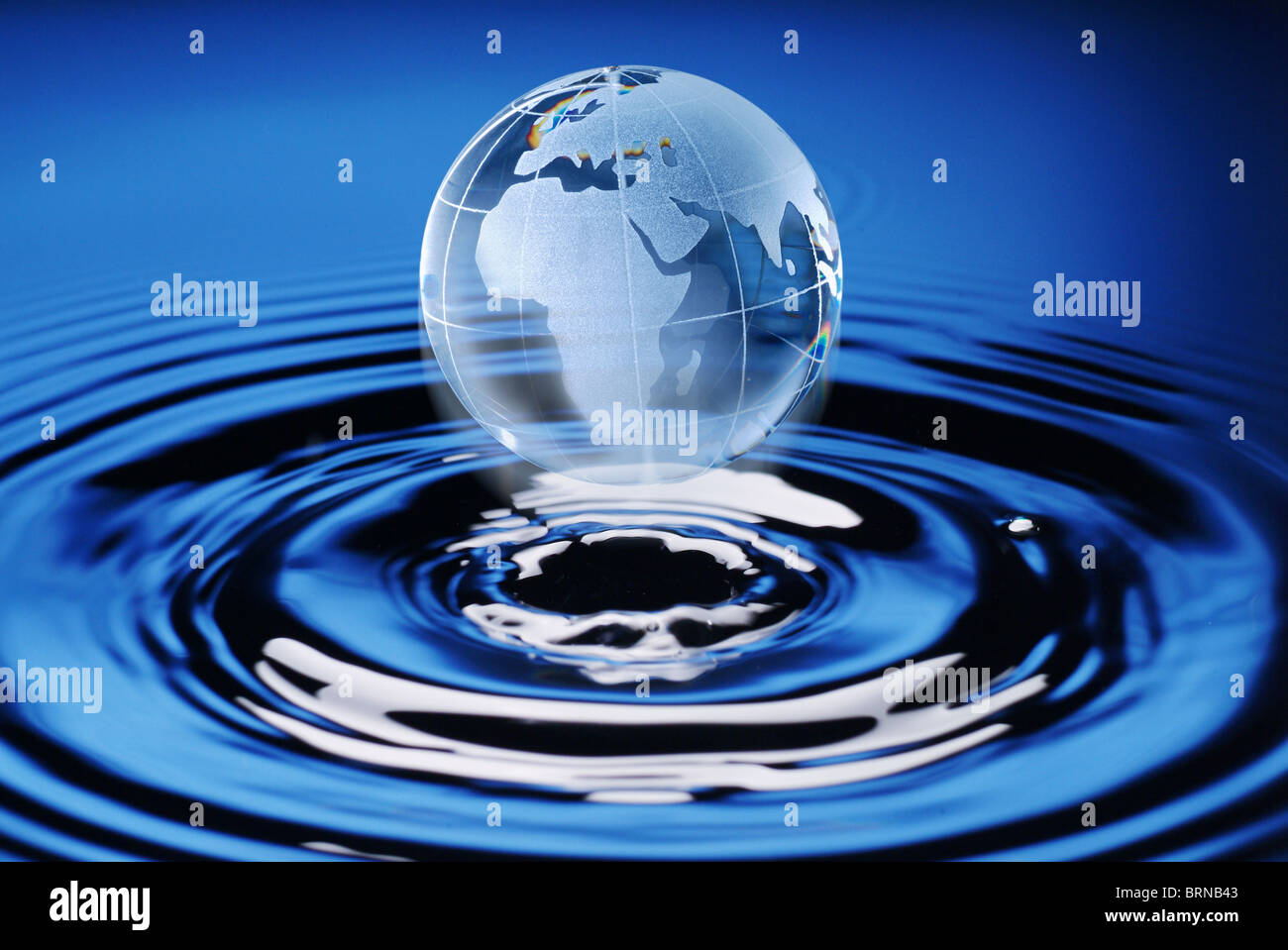 Glass globe water hi-res stock photography and images - Alamy