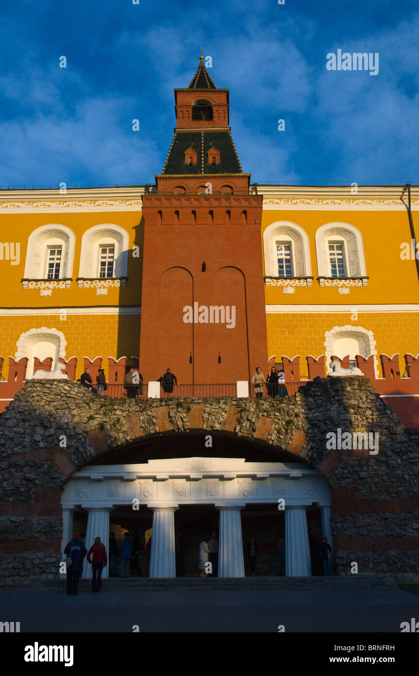 Trinity gate tower kremlin russia hi-res stock photography and images ...