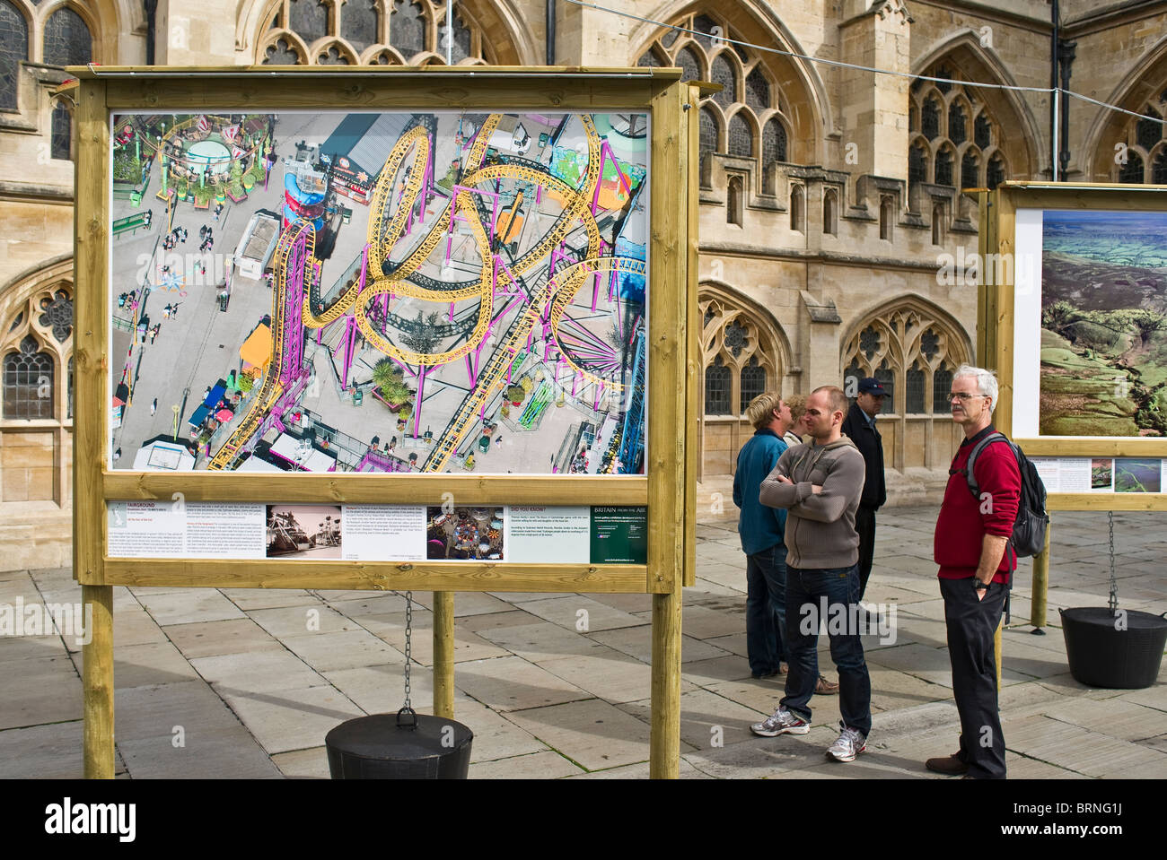 Outdoor exhibition hi-res stock photography and images - Alamy