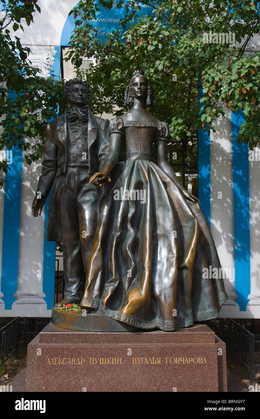 Statue of Aleksander Pushkin and his wife Natalya Goncharova along ...