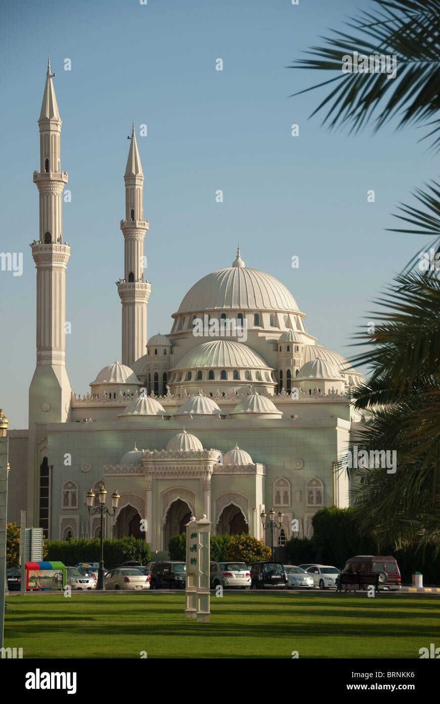 Mosque In Sharjah Stock Photos & Mosque In Sharjah Stock Images - Alamy