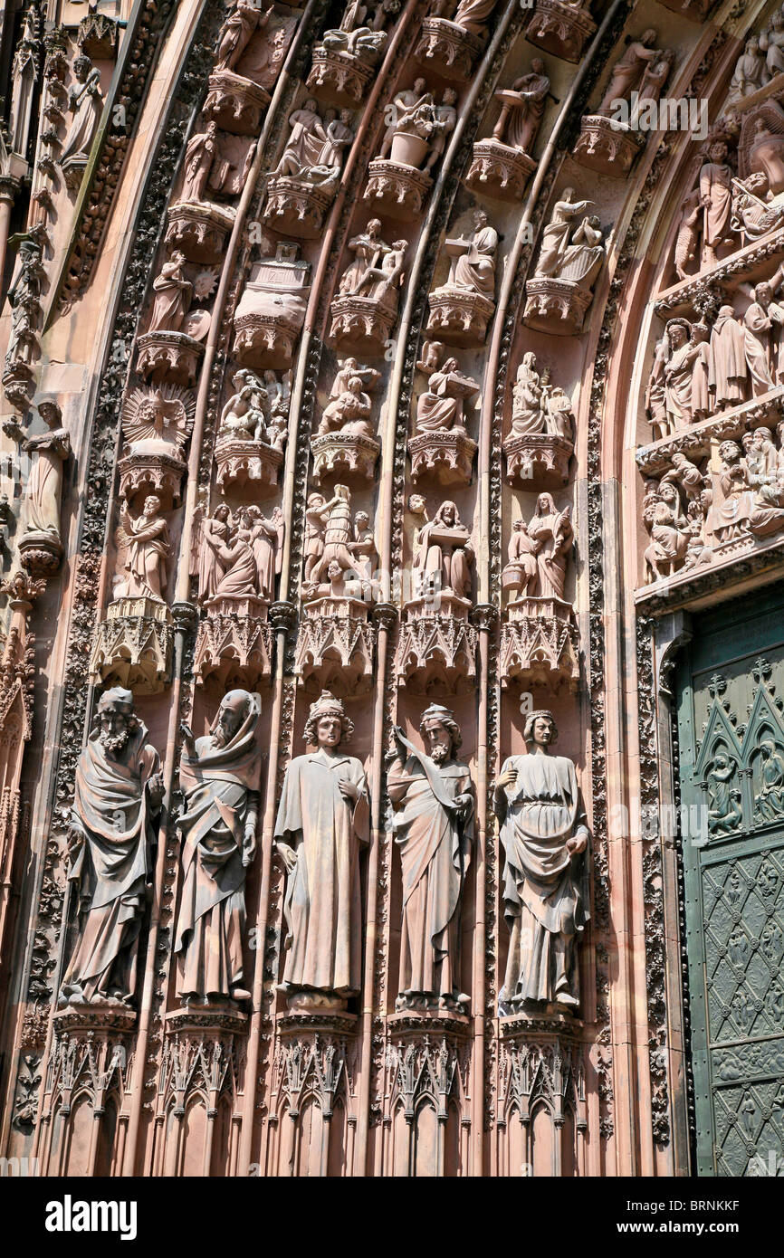 Strasbourg Cathedral exterior Notre Dam de Strathourg Cathedral Alsace ...