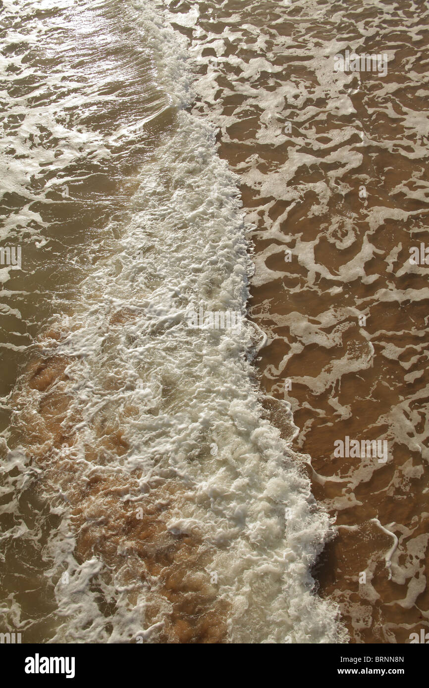 Light on breaking wave hi-res stock photography and images - Alamy