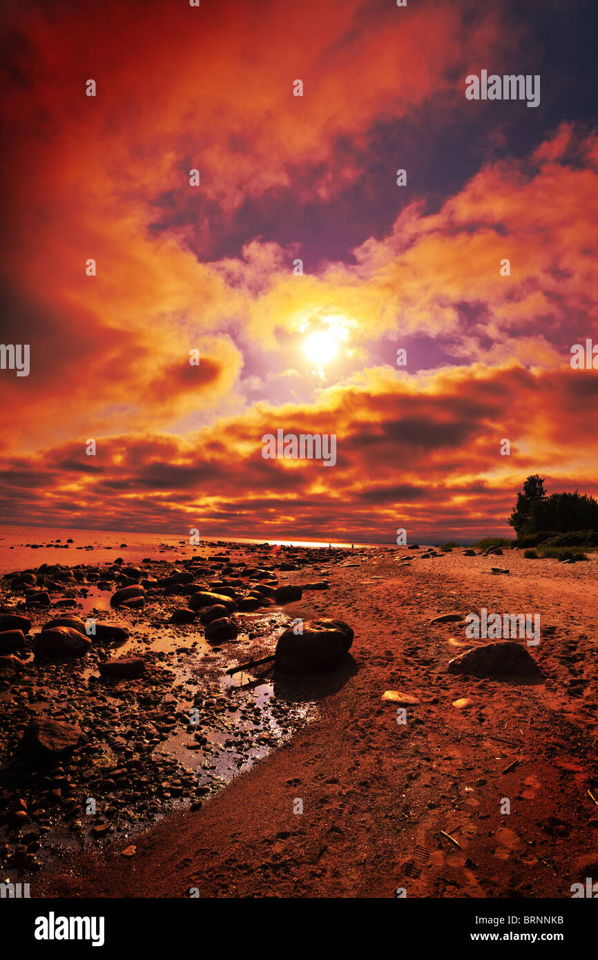 Crimson clouds hi-res stock photography and images - Alamy