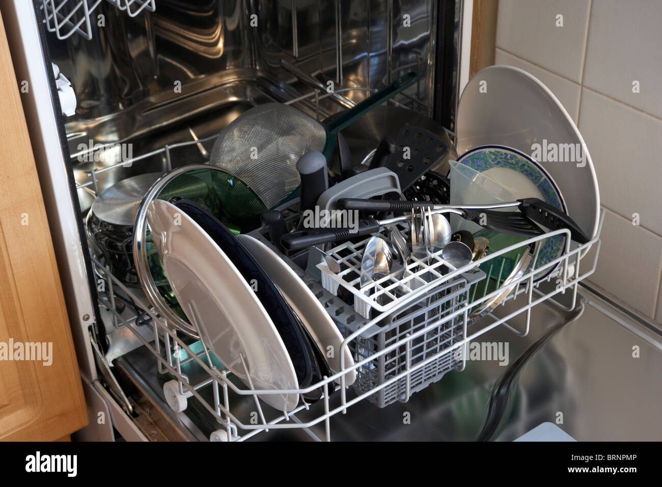 dishwasher with clean dishes Stock Photo - Alamy