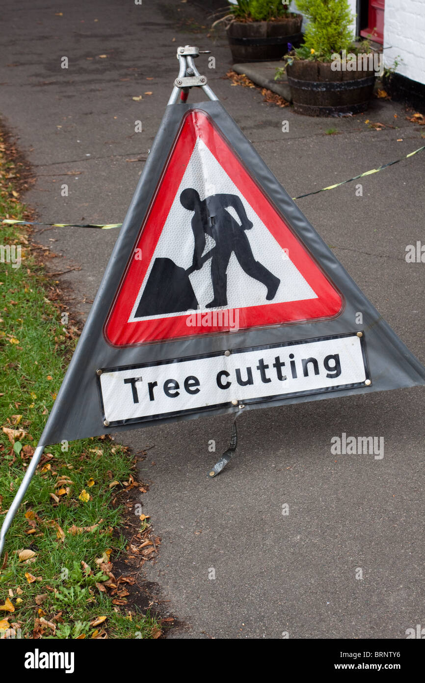 Tree with sign hi-res stock photography and images - Alamy