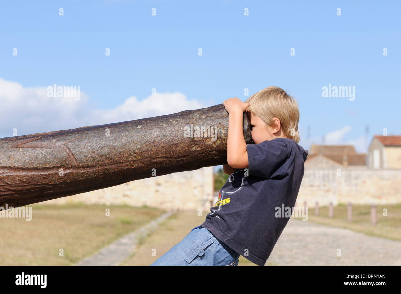 Looking down the barrel of a gun hi-res stock photography and images - Alamy