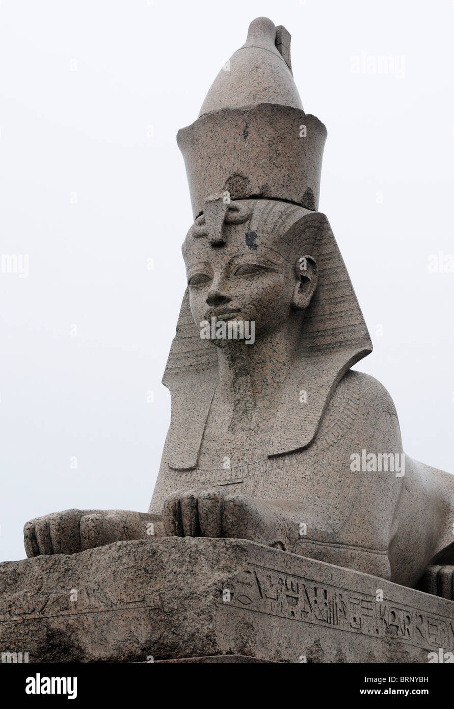 Egyptian sphinx hi-res stock photography and images - Alamy