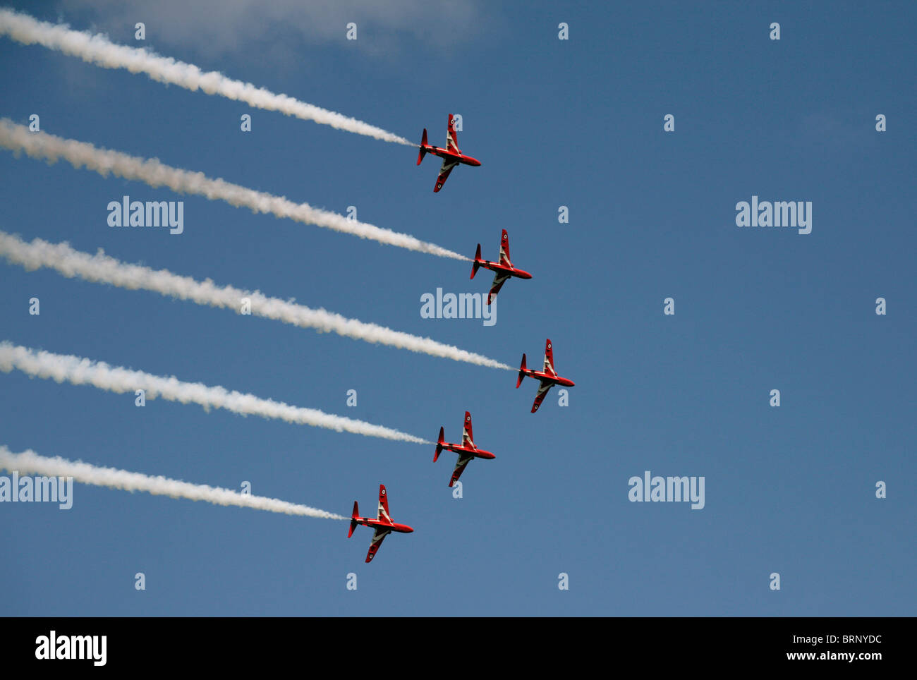 Red arrow formation hi-res stock photography and images - Alamy