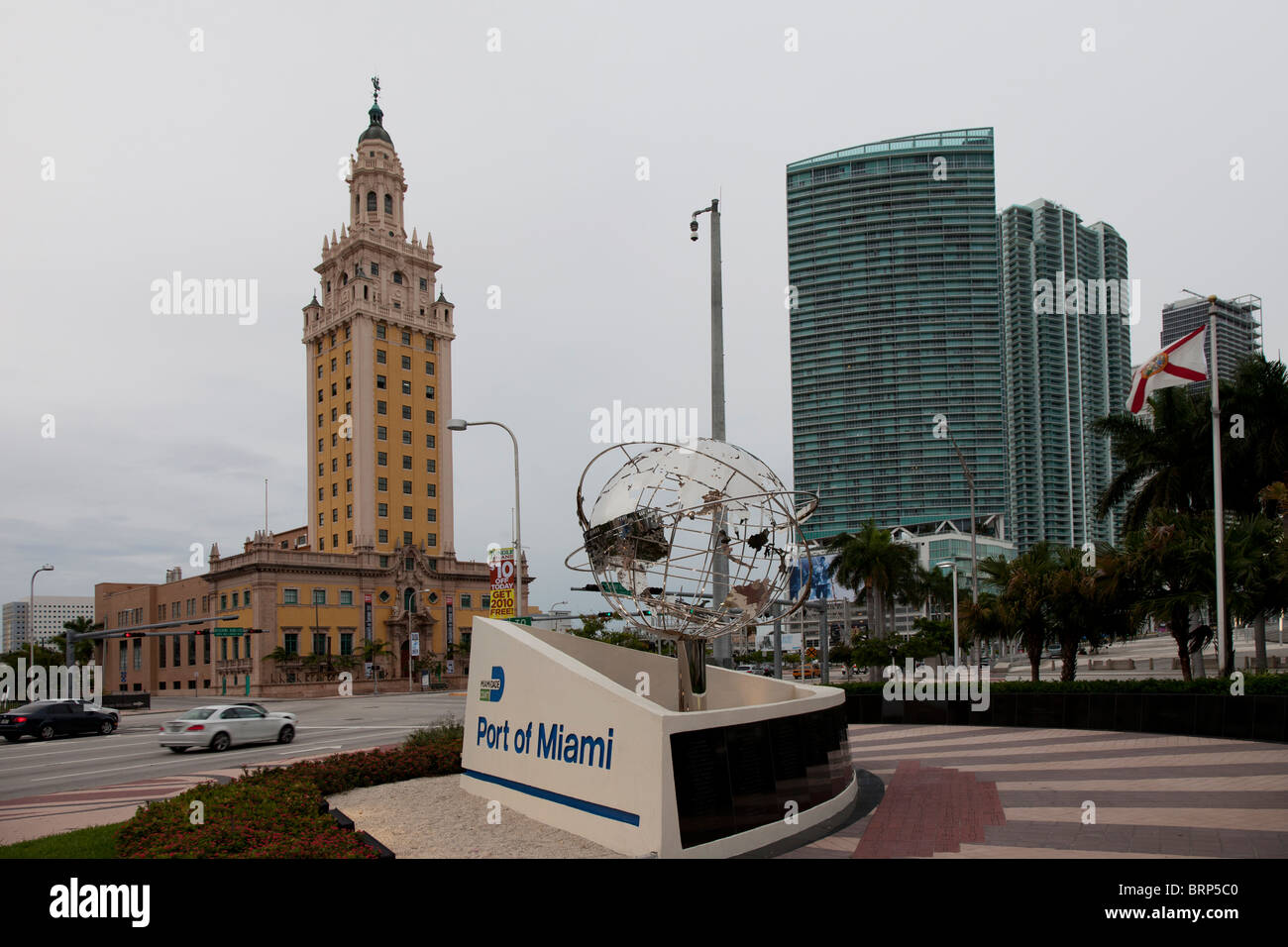 The high-rise buildings in downtown Miami Stock Photo - Alamy
