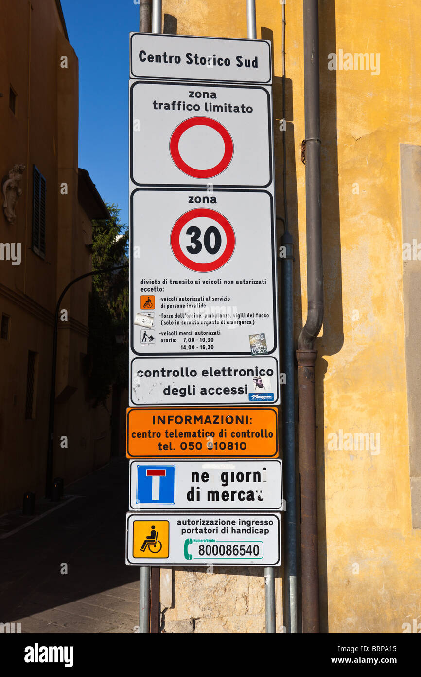 Traffica hi-res stock photography and images - Alamy