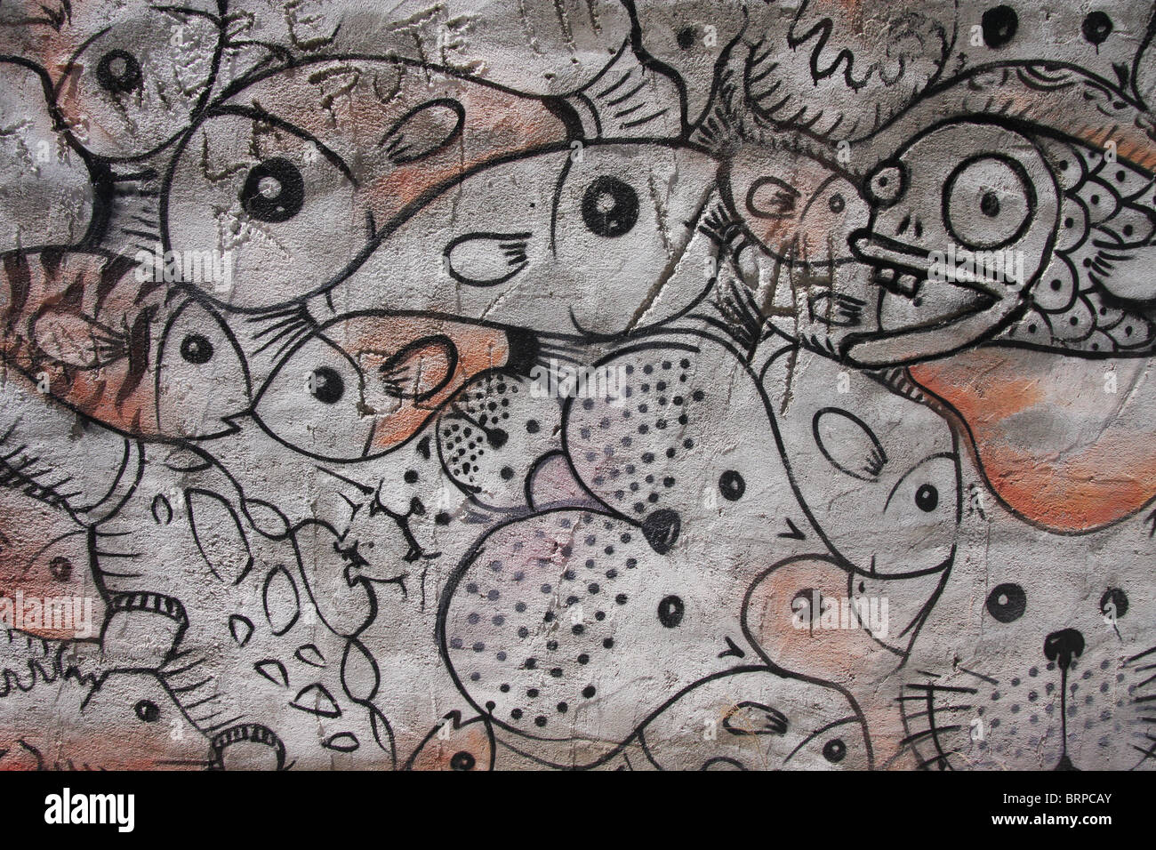 Graffiti fish hi-res stock photography and images - Alamy