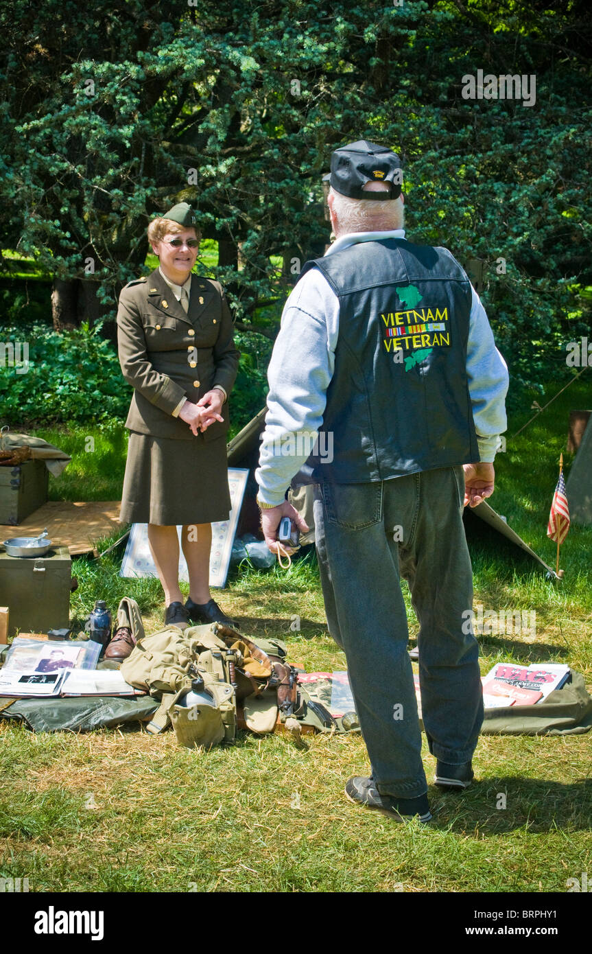 American female troops world war ii hi-res stock photography and images ...