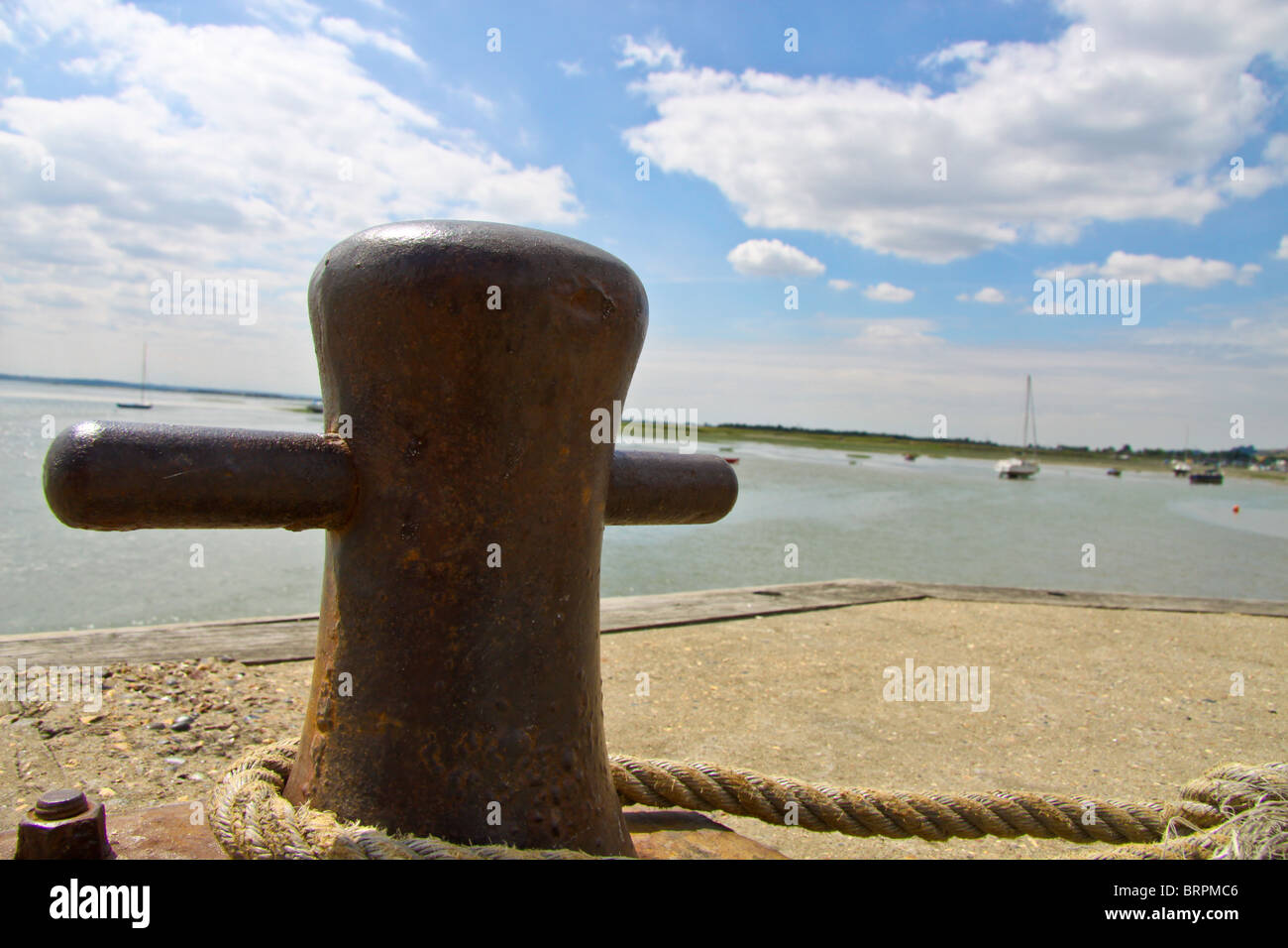 Old ship bollard hi-res stock photography and images - Alamy